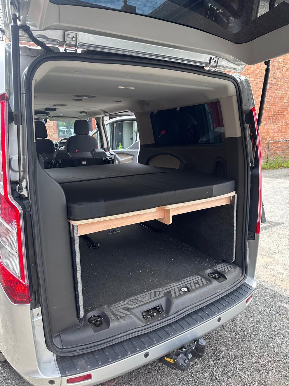 FMR - Full-Width, Modular and Removable - Ford Tourneo Custom 2013-202 ...